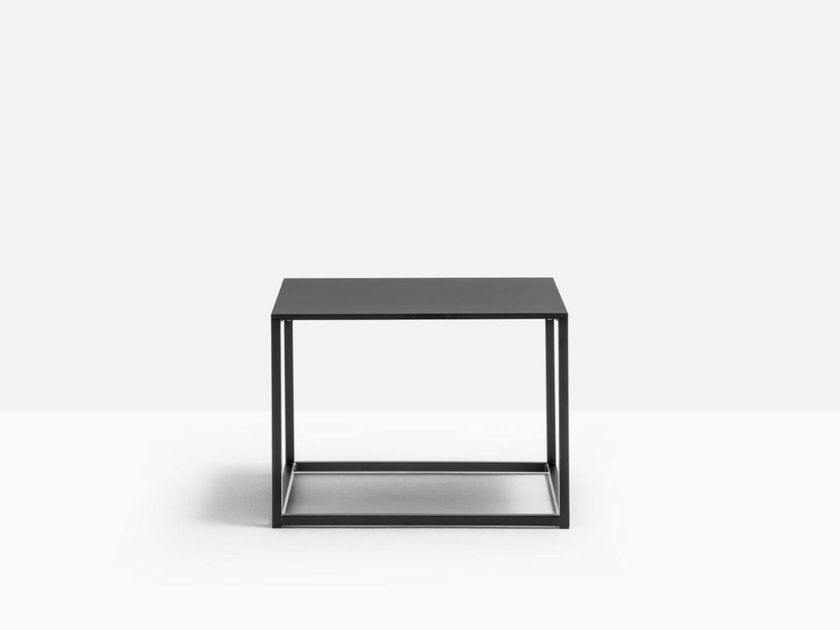 CODE 50X50X36 Coffee table By Pedrali
