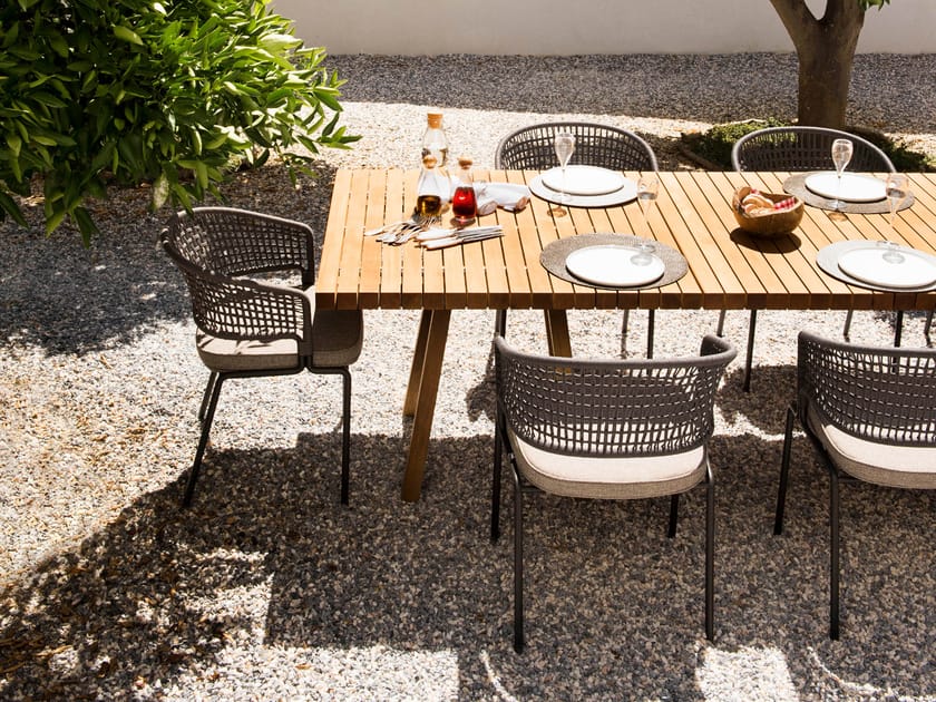 CTR Dining chair with armrests By TRIBÙ