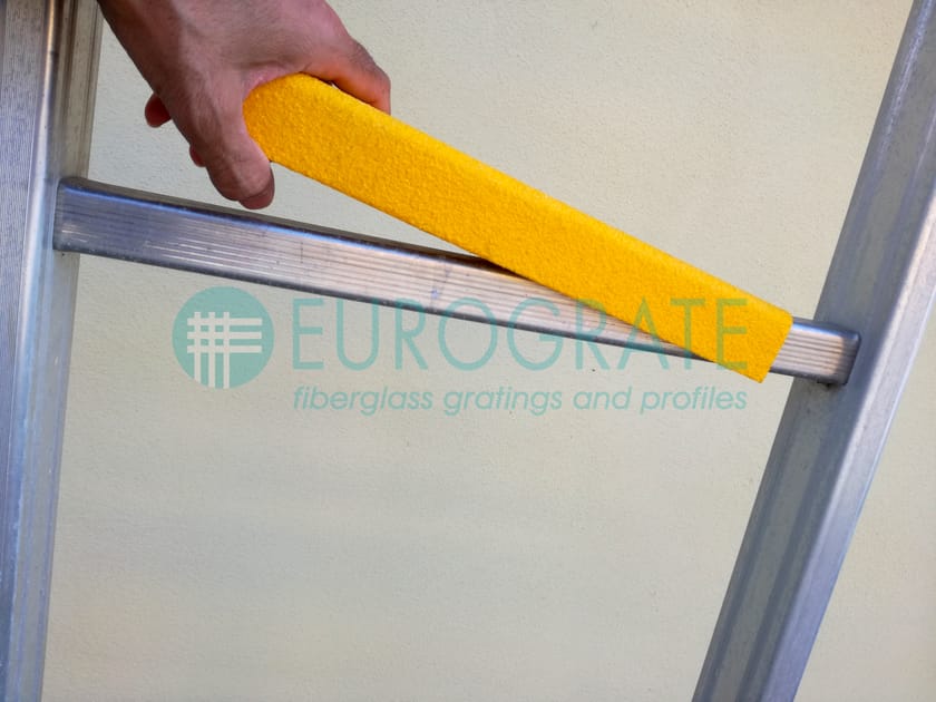 Non-slip element FIBREGLASS (GRP) LADDER RUNG COVERS By Eurograte