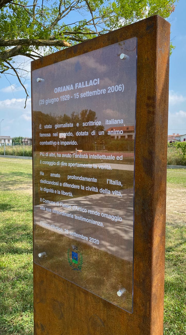 CORTEN STEEL TOTEM WITH DESCRIPTIVE PLATES Advertising totem By Remor