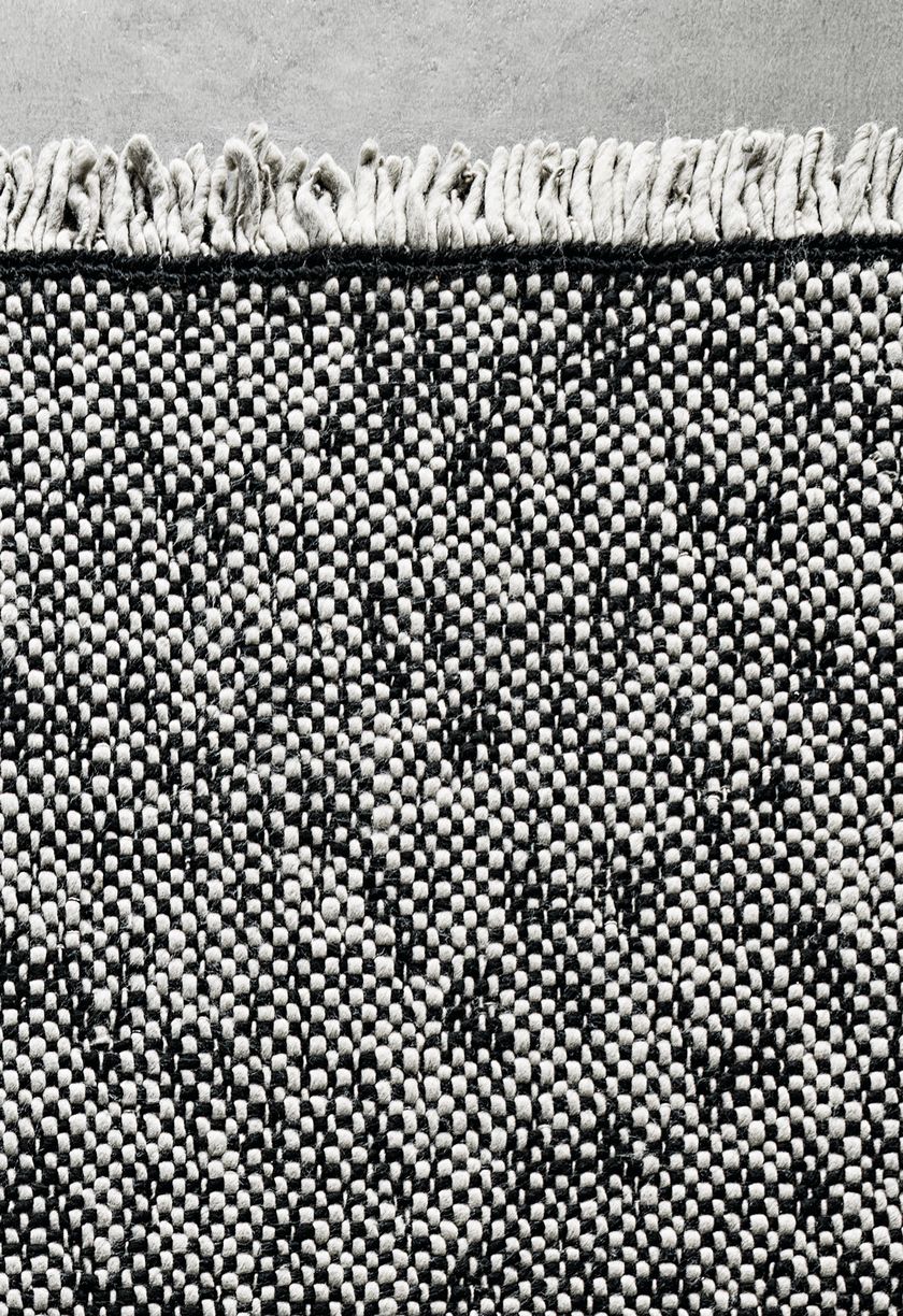 CROSS FLAG rug By Minotti