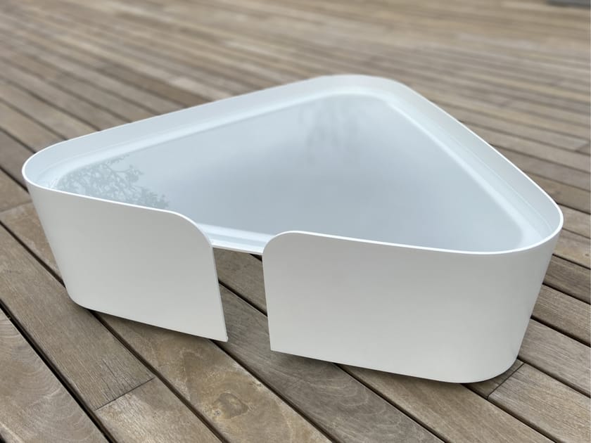 Triangular Garden Tables | Fasci Garden