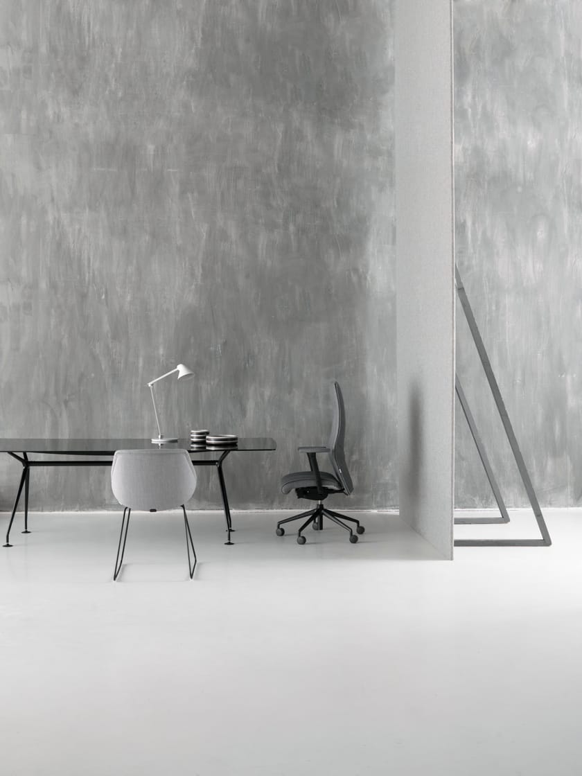 DAPPER Rectangular walnut table By SITIA