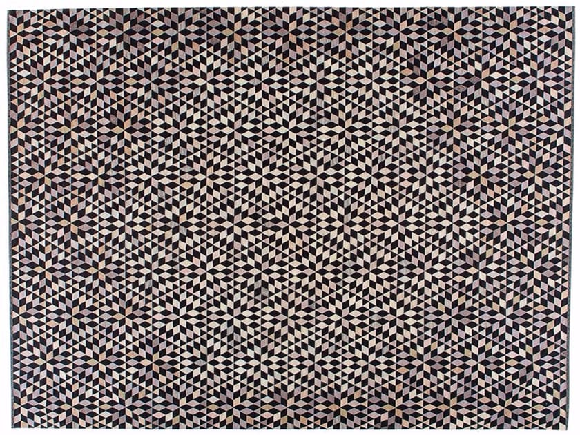 Rectangular rug with geometric shapes DIAMOND BLACK&CREAM Triangles ...