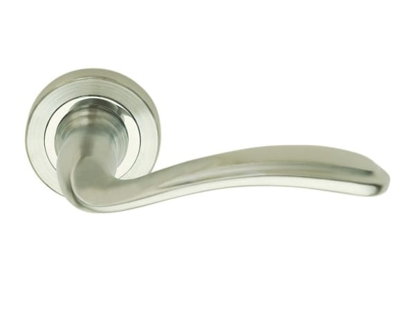 DIANDRA CLASSIQUE | Door handle on rose Brass door handle on rose By ...