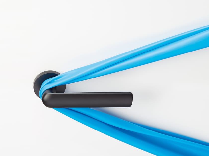 STRIP | Door handle Strip Collection By LINEA CALI'