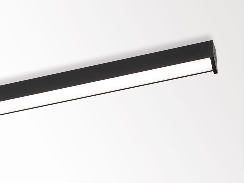 DOT.COM WALLWASH ON linear lighting profile By Delta Light