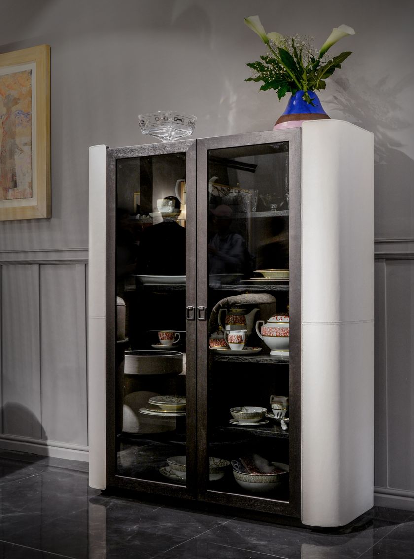 DOWNTOWN Wood and glass display cabinet By Formitalia