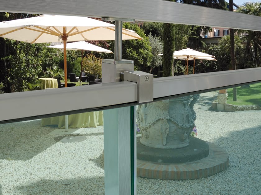 EASY HOLD SQUARED Baranda By IAM DESIGN