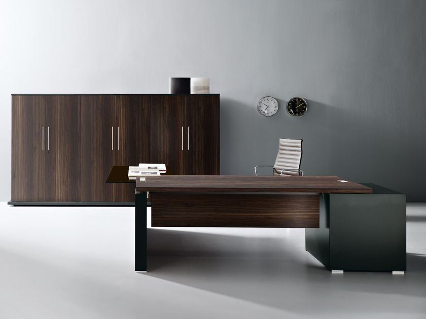 L-shaped sectional wooden executive desk EGO Ego Collection By Sinetica