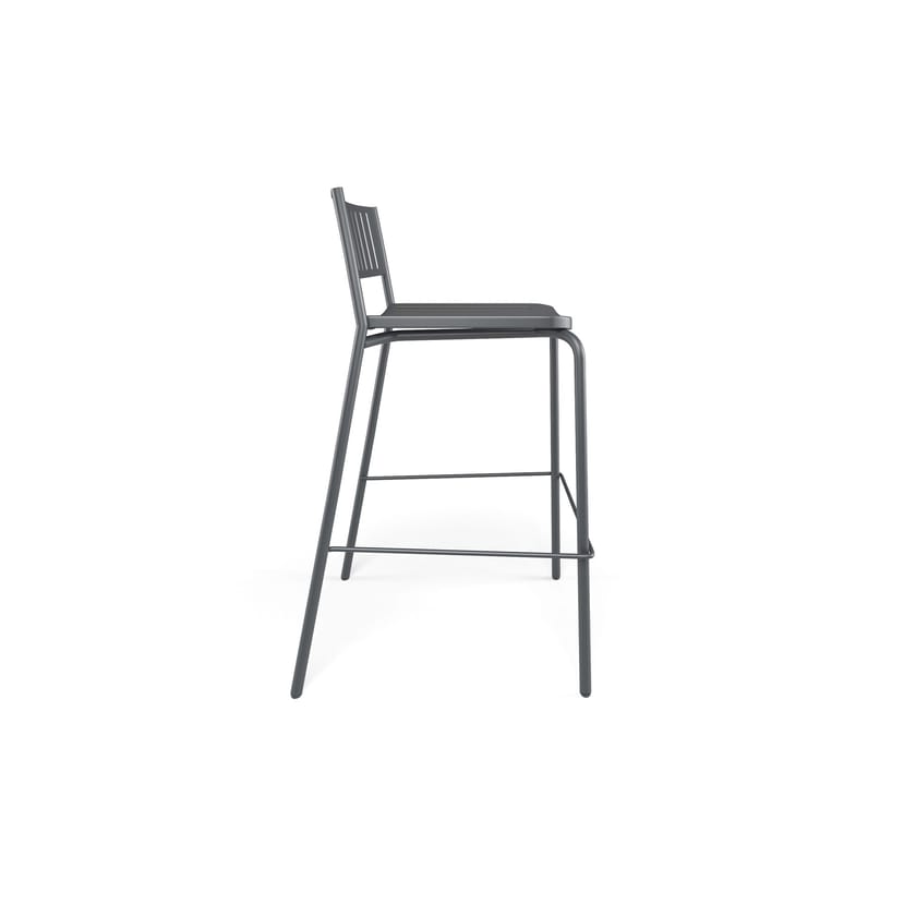 BRIDGE Stackable steel garden stool By emu