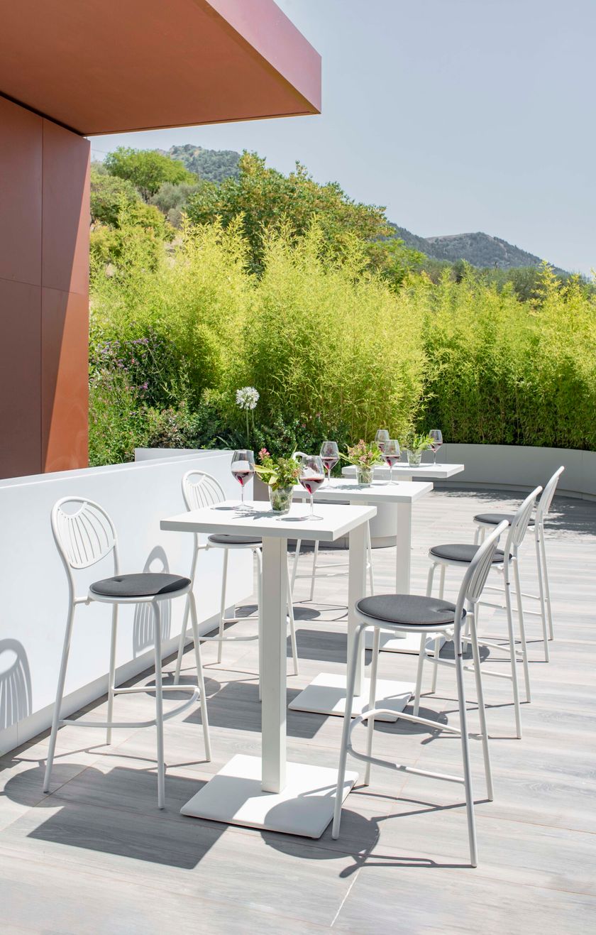 COUPOLE Stackable plate garden stool By Emu