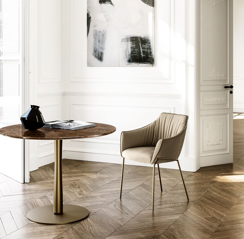 ERA | Leather easy chair By EFORMA