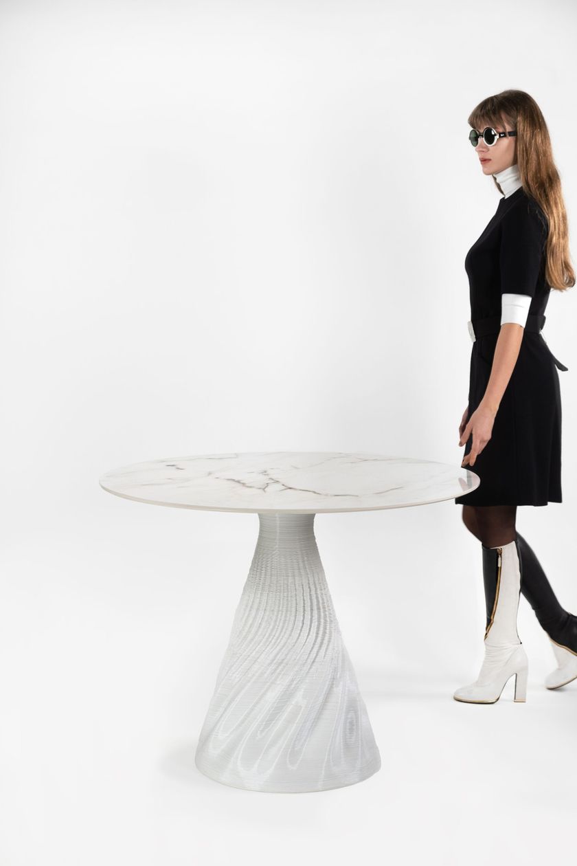 SOHO Table By Elli