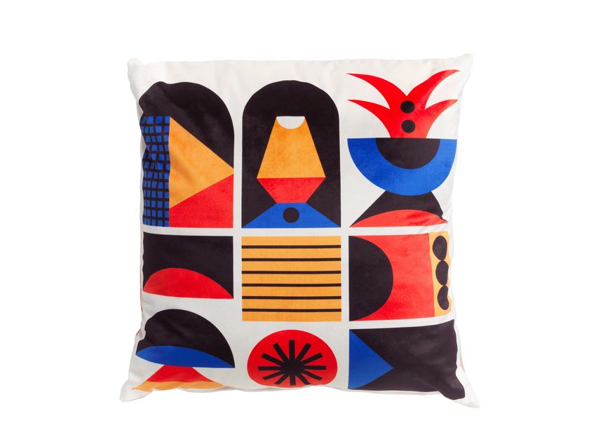 FACE | Cushion Square polyester cushion By Qeeboo | design Marco Oggian