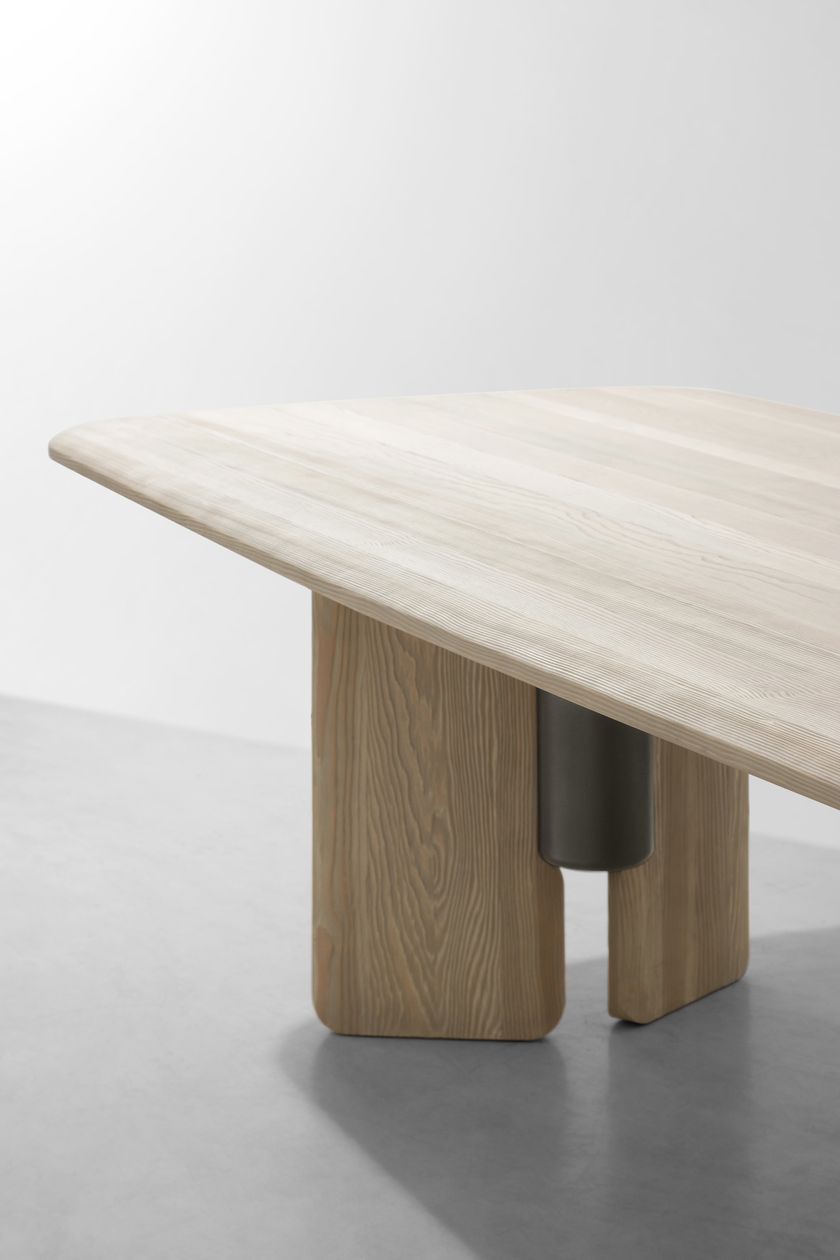 FAIFO Rectangular fir table By District Eight