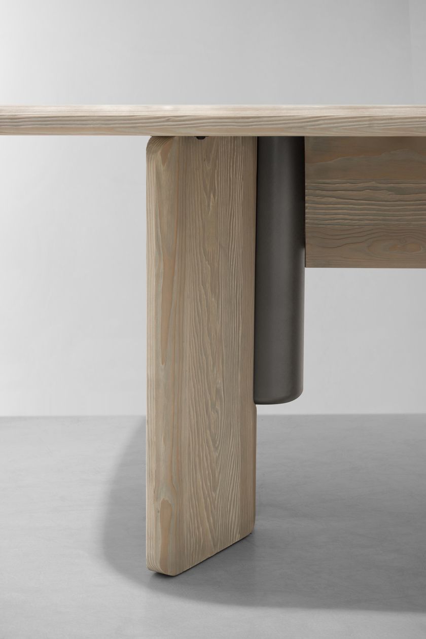 FAIFO Rectangular fir table By District Eight