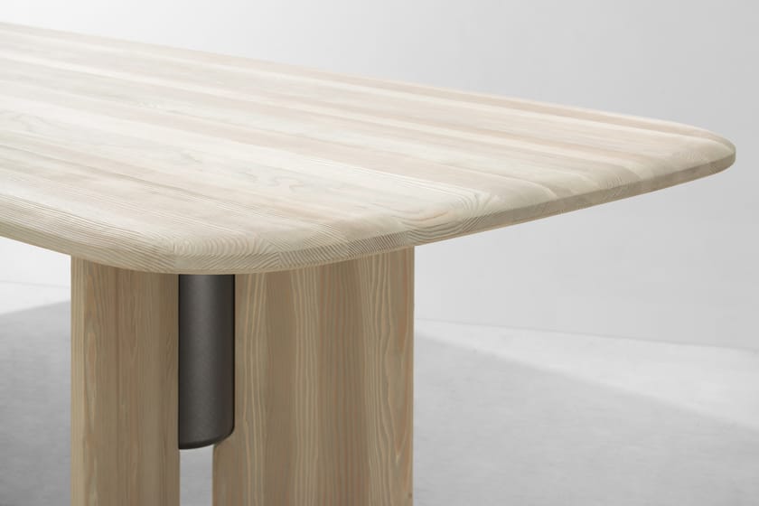FAIFO Rectangular fir table By District Eight