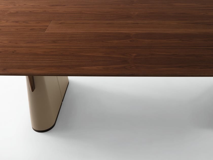 FANG | 桌子 桌子 By Giorgetti | design Studio MVW