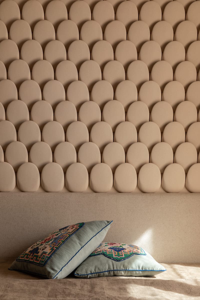 Ceramic coat rack / 3D Wall Cladding FLAPJACK 3D tiles Collection By ...