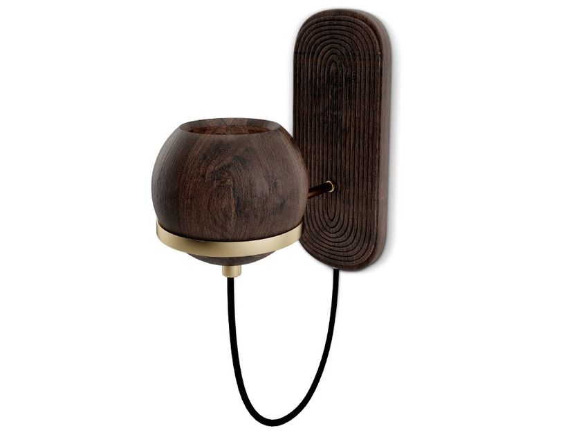 Handmade walnut wall lamp FLEMING By Wood Tailors Club