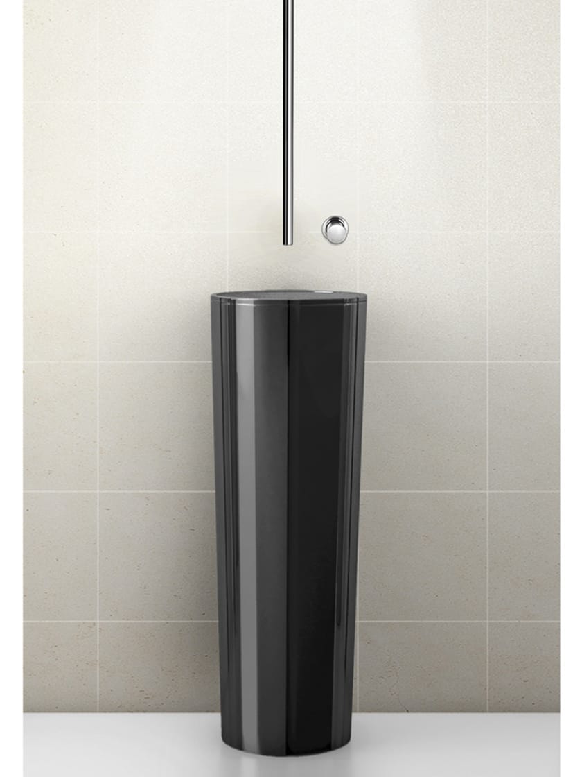 FLOW T1.678 | Spout Flow Collection By Water Evolution