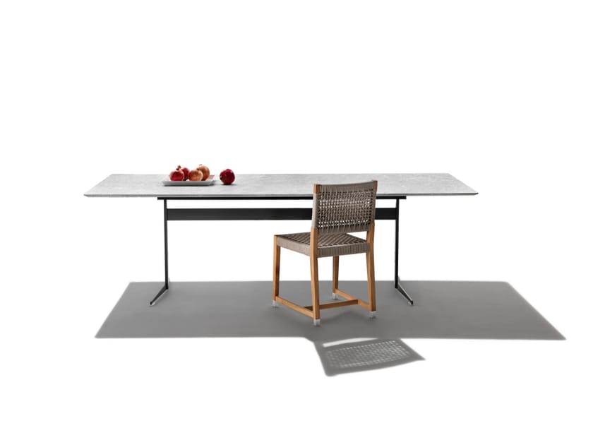 FLY | Garden table Fly Collection By Flexform design Antonio Citterio