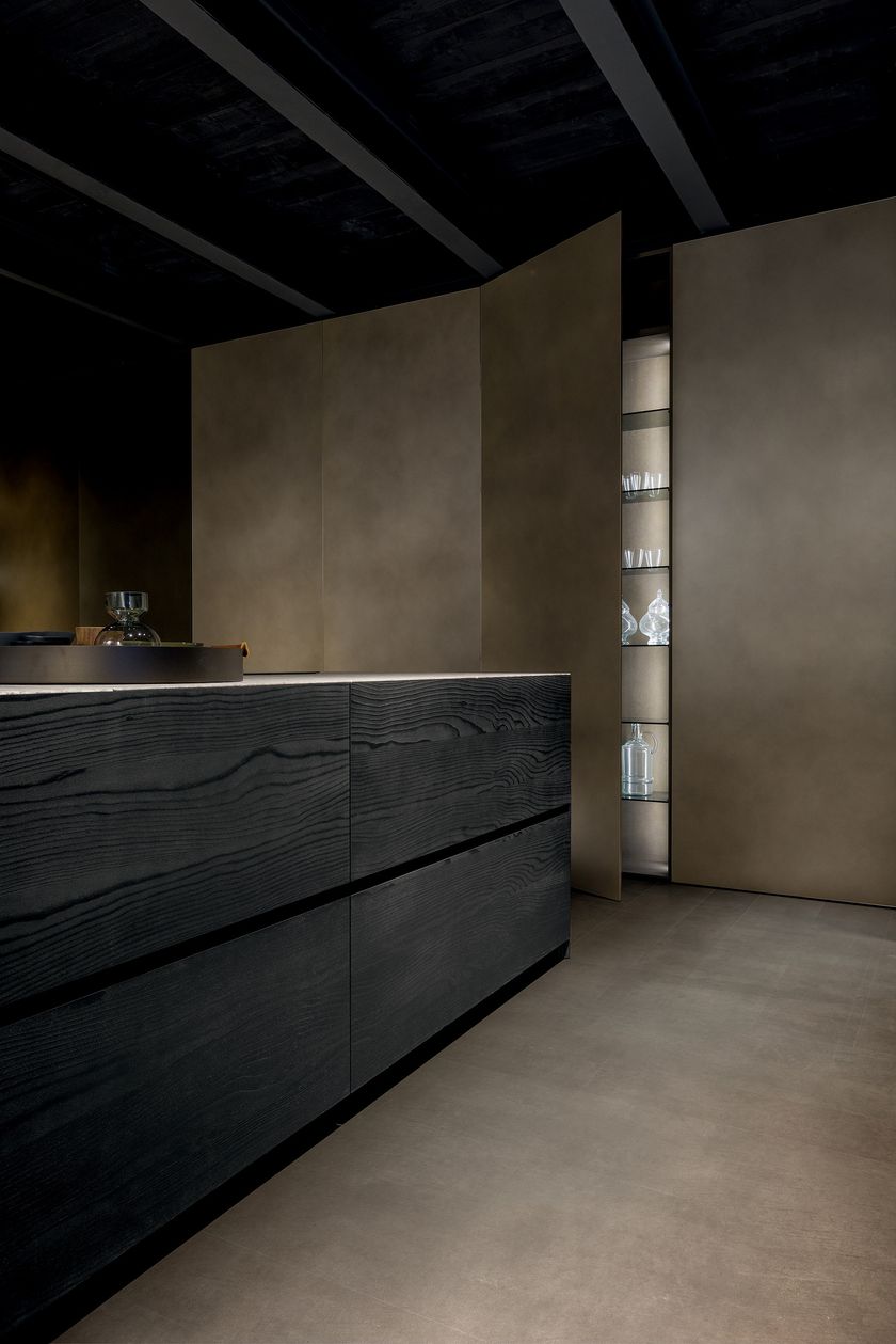 Cedarwood kitchen with island with integrated handles FLY FLOAT Fly Collection By MODULNOVA