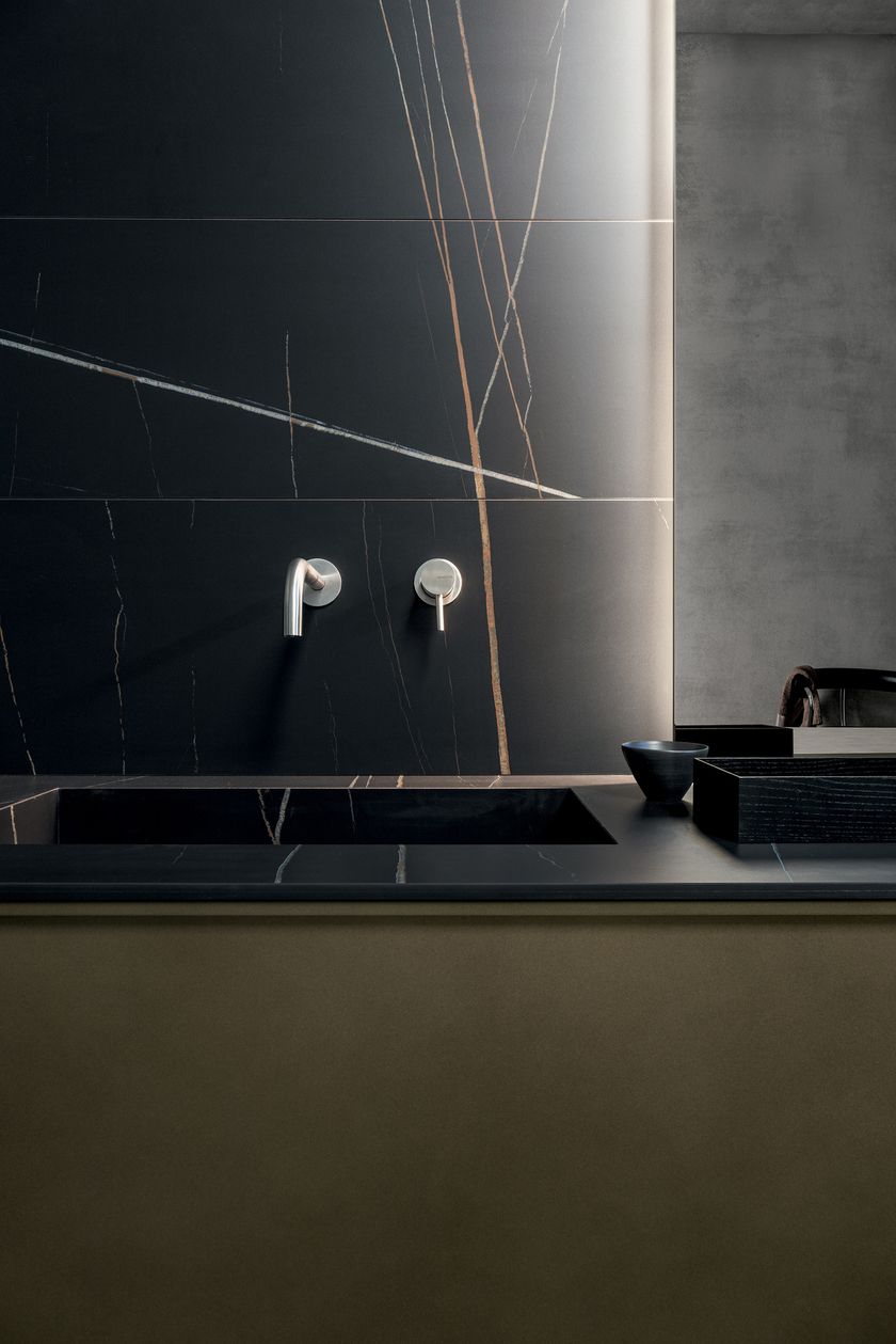 FRAME Single wall-mounted metal vanity unit with mirror By MODULNOVA ...