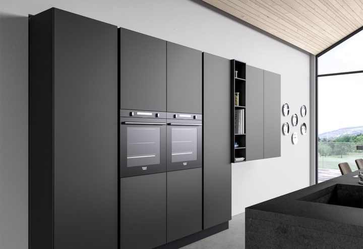 Fitted kitchen with island GLASS | Kitchen with island By ARREDO 3