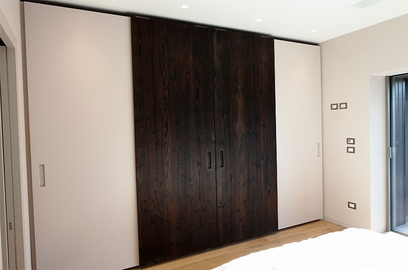 Fir wardrobe with sliding doors GOOSE By Deodara