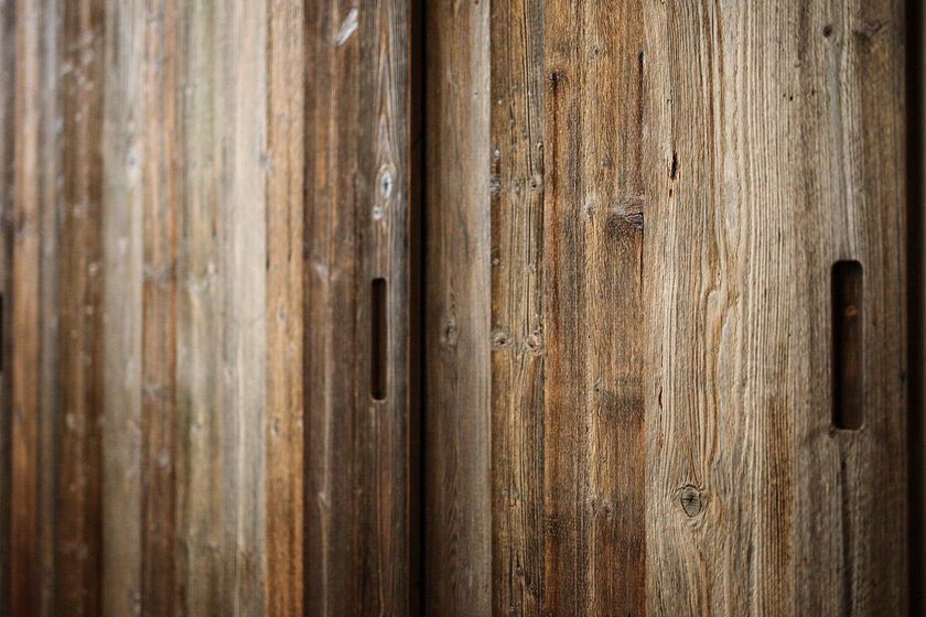 Fir wardrobe with sliding doors GOOSE By Deodara