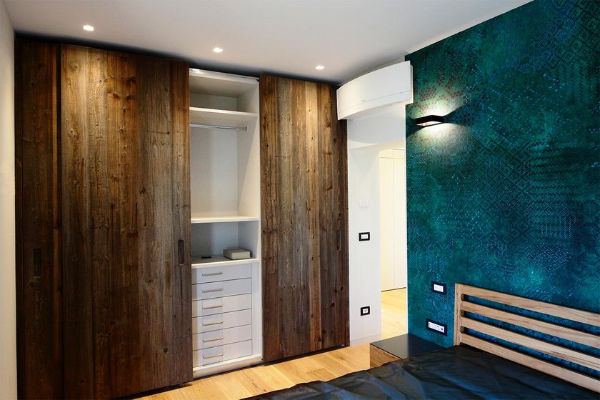 Fir wardrobe with sliding doors GOOSE By Deodara