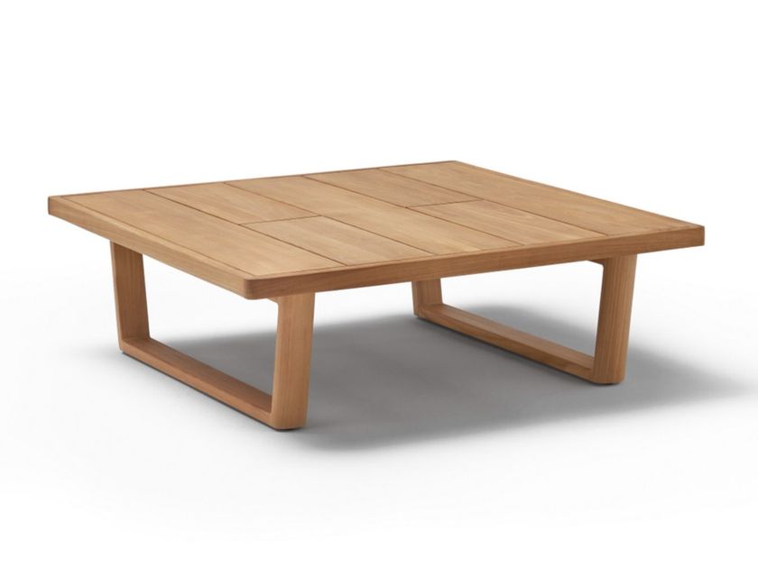 HERITAGE Square teak garden side table By POINT | design Mario Ruiz