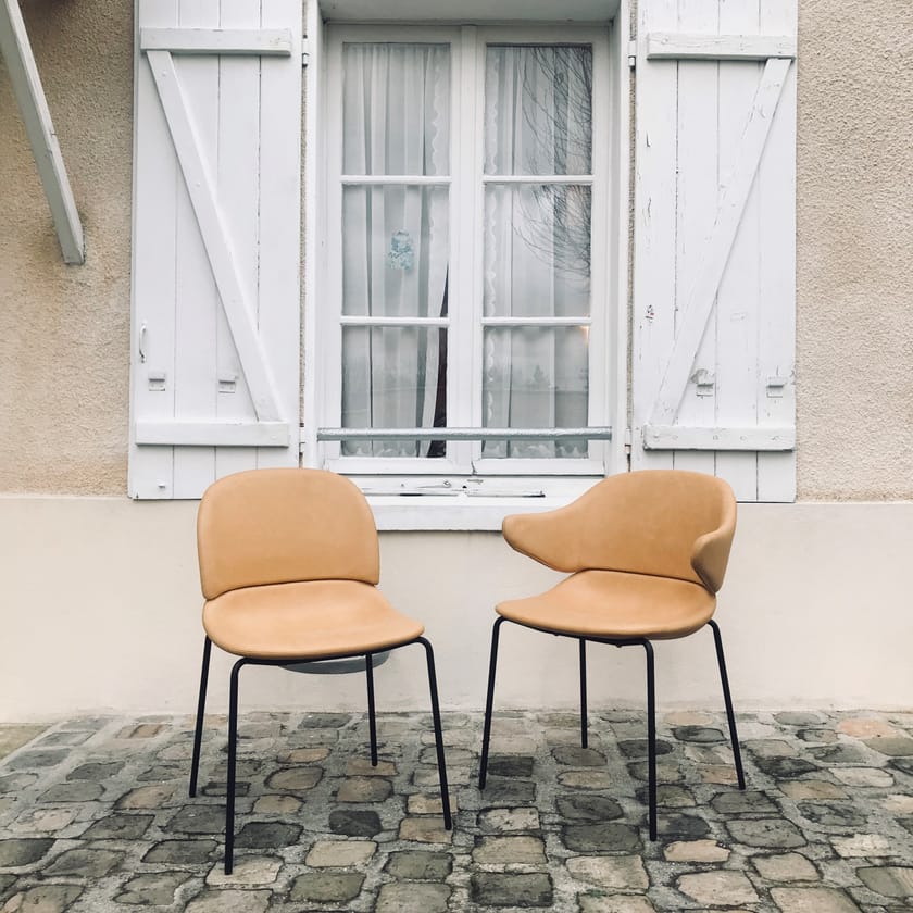 Sedia in pelle e gambe in acciaio HUG | Sedia in acciaio - grado design ...