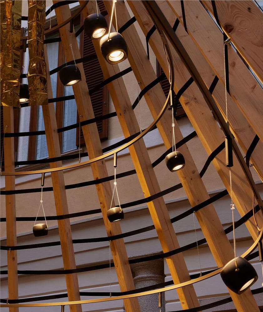 NEWFO LED die cast aluminium track-Light with dimmer By iGuzzini