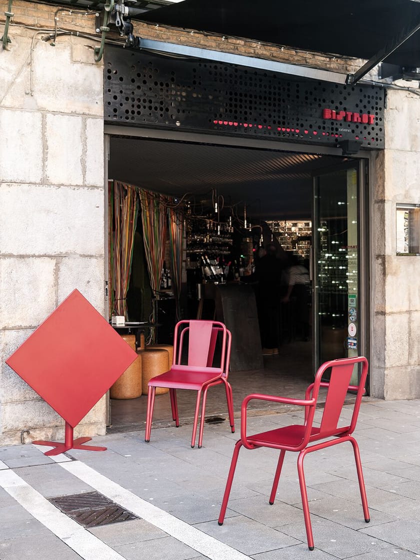 GENOVA Round garden table By ISIMAR