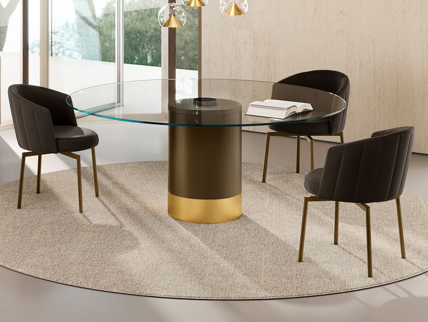 JANE Leather chair with armrests By EFORMA