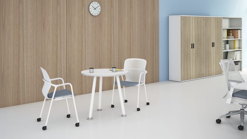 KEYN Chair with armrests and castors By Herman Miller | design forpeople