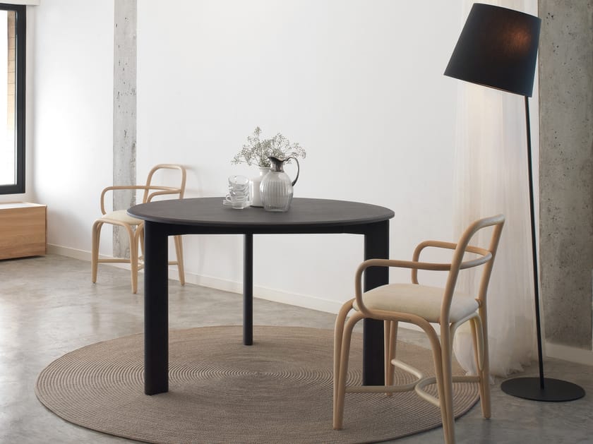 KOTAI | Round table By EXPORMIM design Mario Ruiz