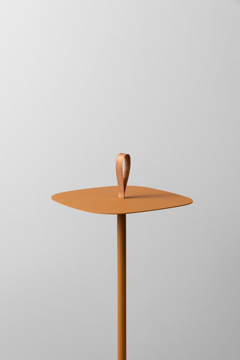 BLT SIDE TABLE Coffee table By +kouple