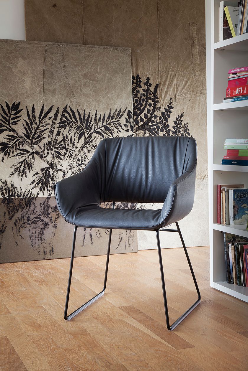 LILI SOFT | Sled base chair By Tonon design Veit Streitenberger