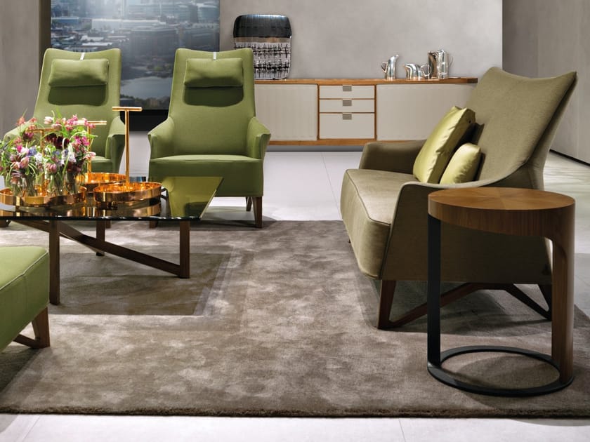 LING Round wooden coffee table By Giorgetti | design Studio MVW