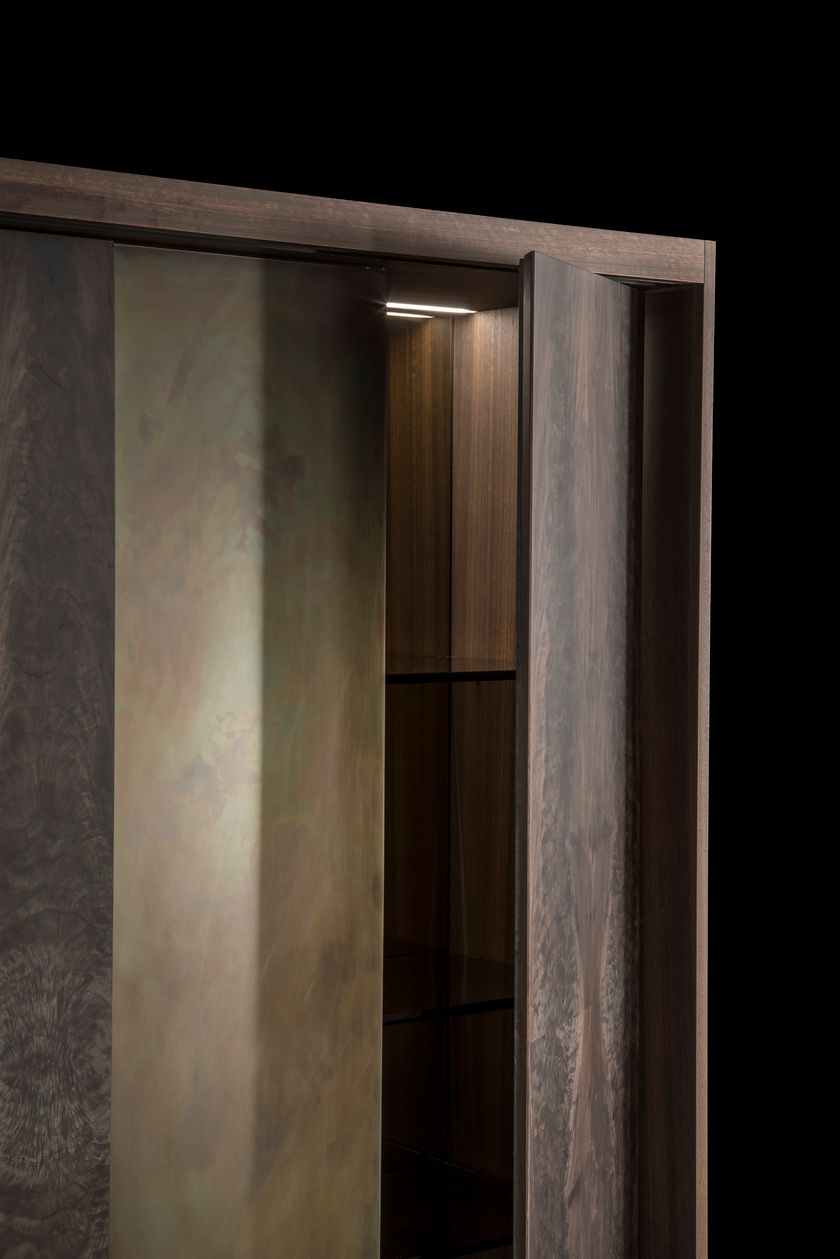 LOOM PROGRAM DOORS Solid wood storage wall By Henge | design Massimo ...