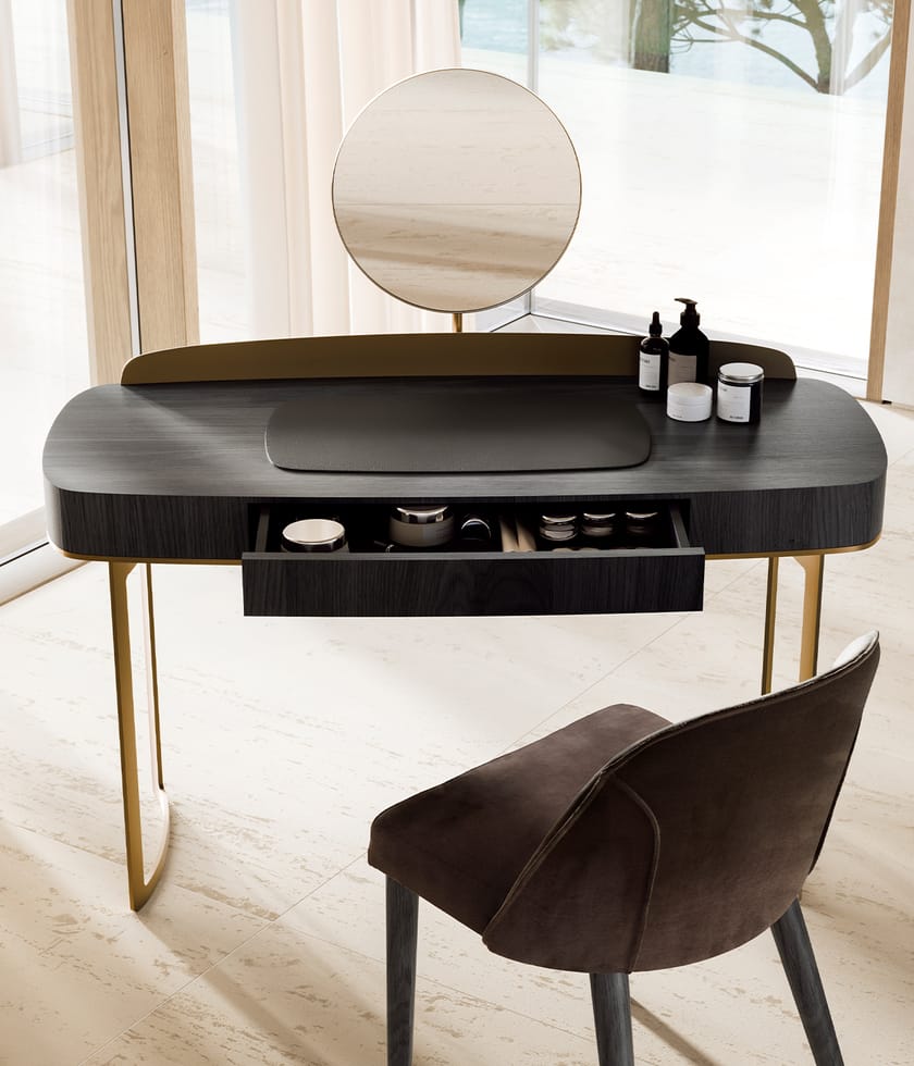 LYRA | Dressing table By EFORMA design Ollen Pal