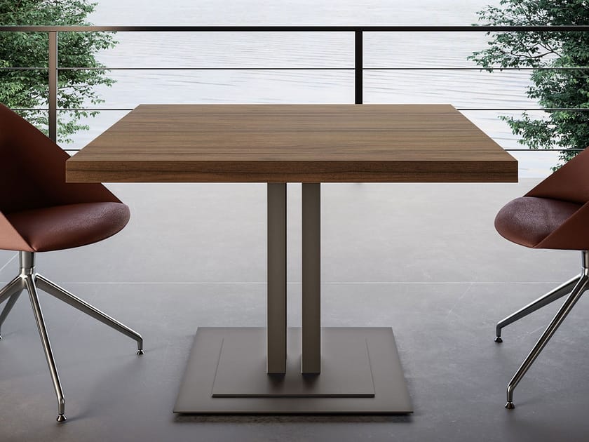 MAGNUM | Meeting table Square wooden meeting table with metal base By ...