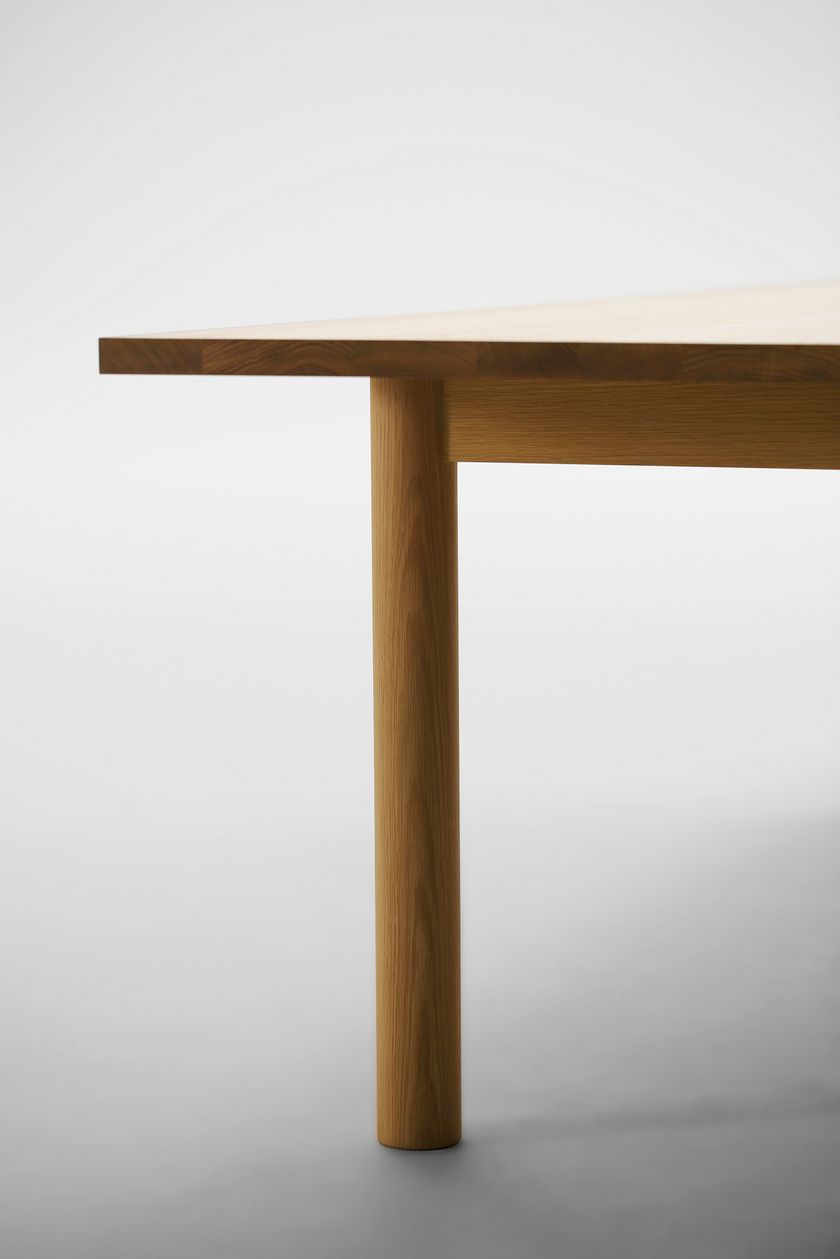 MALTA Rectangular oak table By Maruni | design Naoto Fukasawa