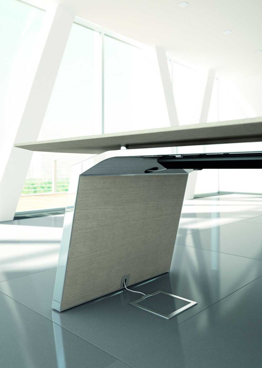 METAR | Office desk with cable management By Bralco design Gianantonio ...