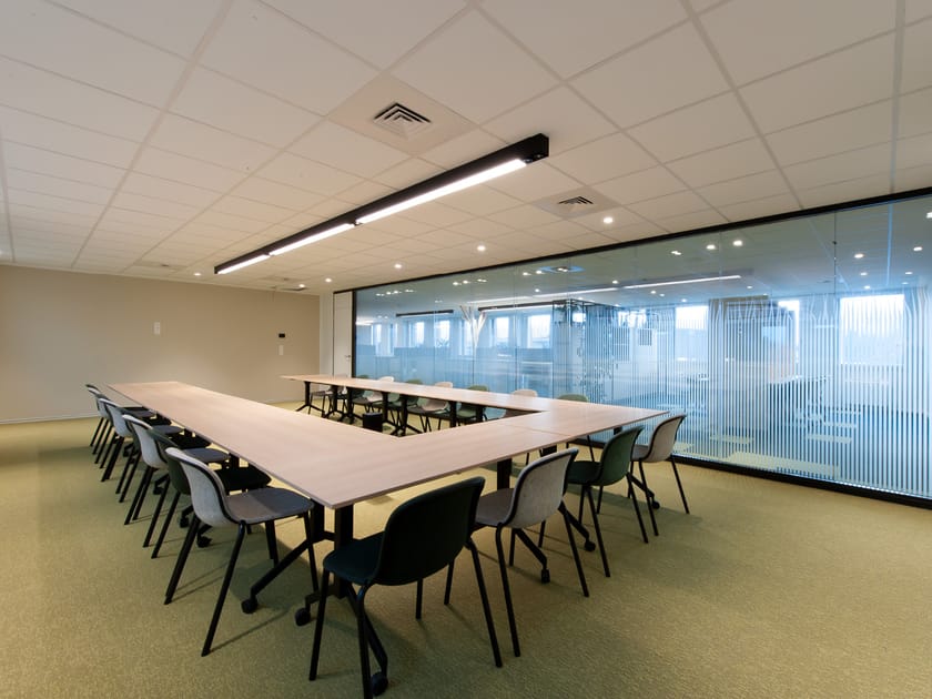 Ceiling mounted aluminium linear lighting profile for LED modules ...