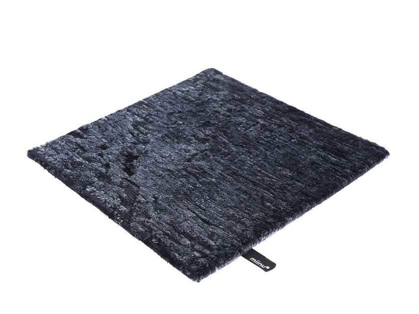 BAROUK TOTAL ECLIPSE Custom handmade silk rug By Miinu